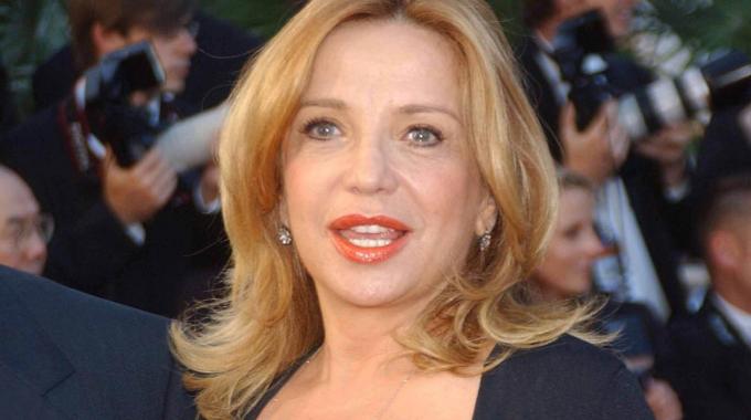 Simona Izzo porta Roseto in TV. Al via casting per nuova commedia all ...